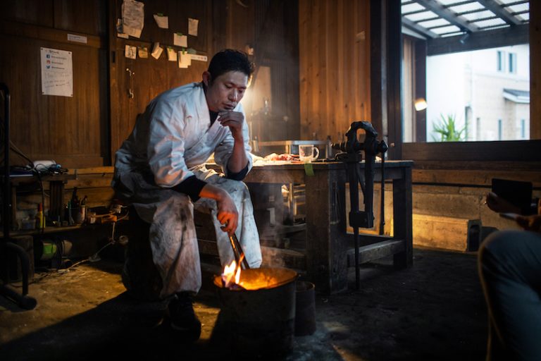 Knives of Seki City – 800 years in katana-making