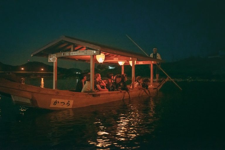 Cormorant Fishing on Nagara River – Ukai Fishing | VISIT GIFU