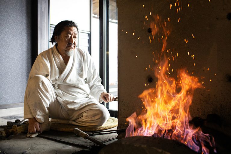 Knives of Seki City – 800 years in katana-making